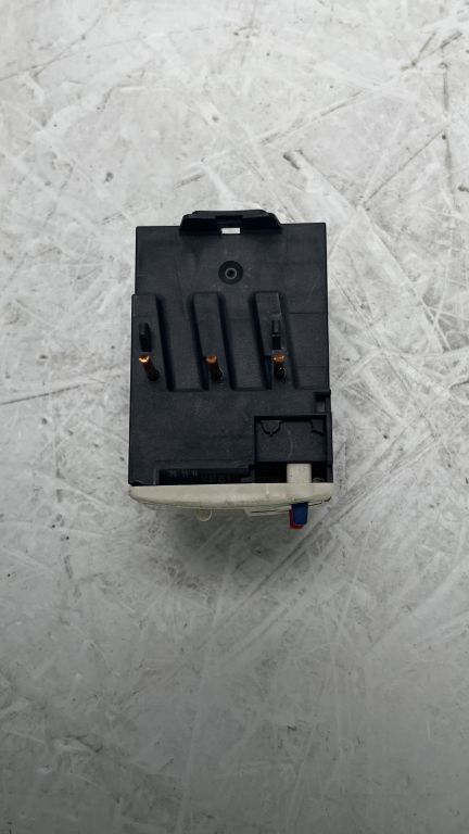 Schneider Electric JIS C8201-4-1 LC1 D32 24 VDC 25 Amp Contactor | CNC ...