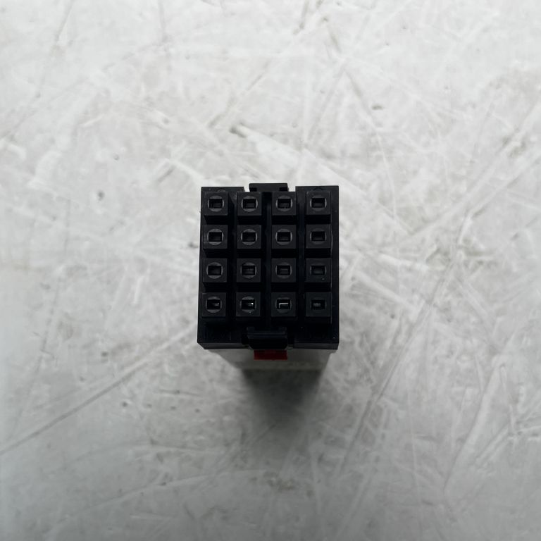 Telemecanique RHK412B 2C LATCH RELAY 24V | CNC Service