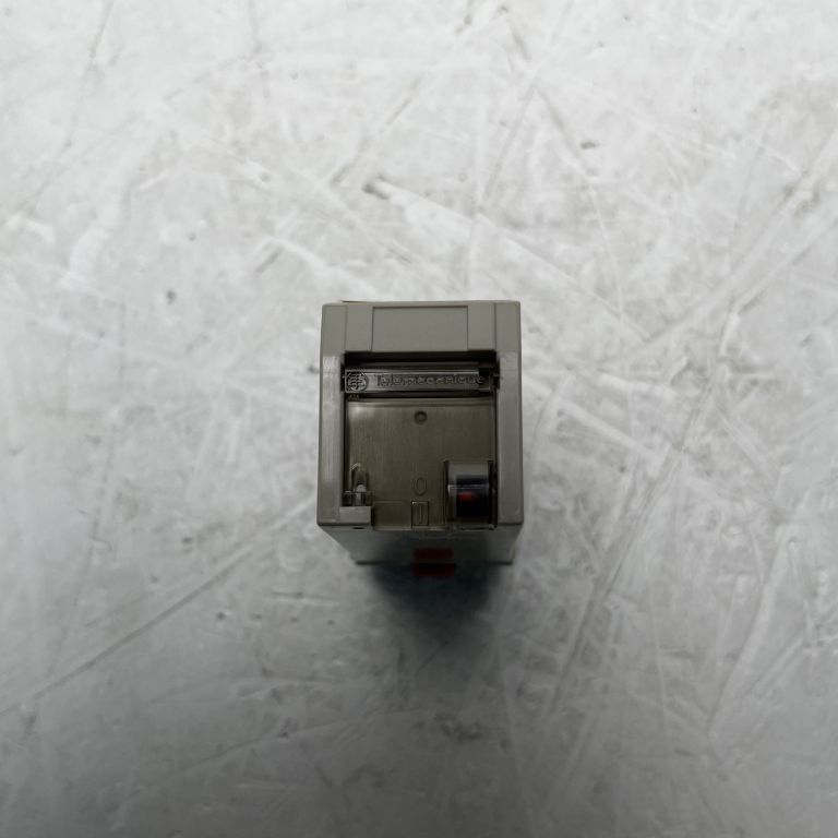 Telemecanique RHK412B 2C LATCH RELAY 24V | CNC Service