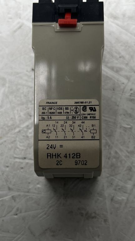Telemecanique RHK412B 2C LATCH RELAY 24V | CNC Service