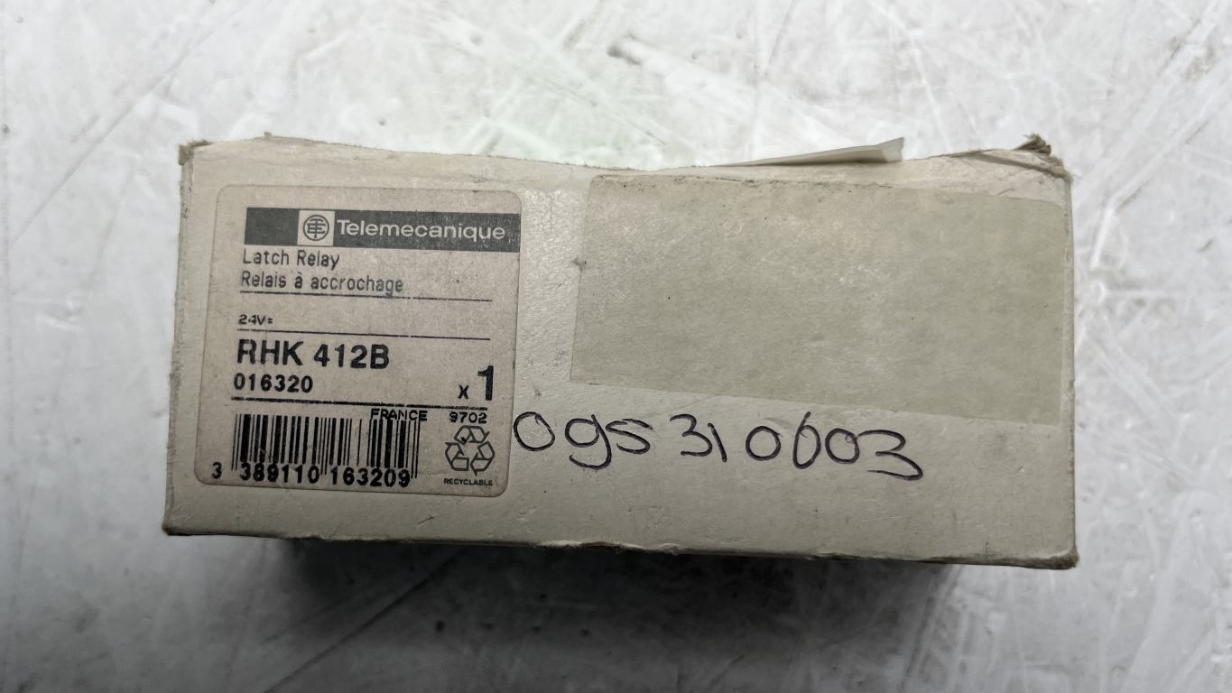 Telemecanique RHK412B 2C LATCH RELAY 24V | CNC Service